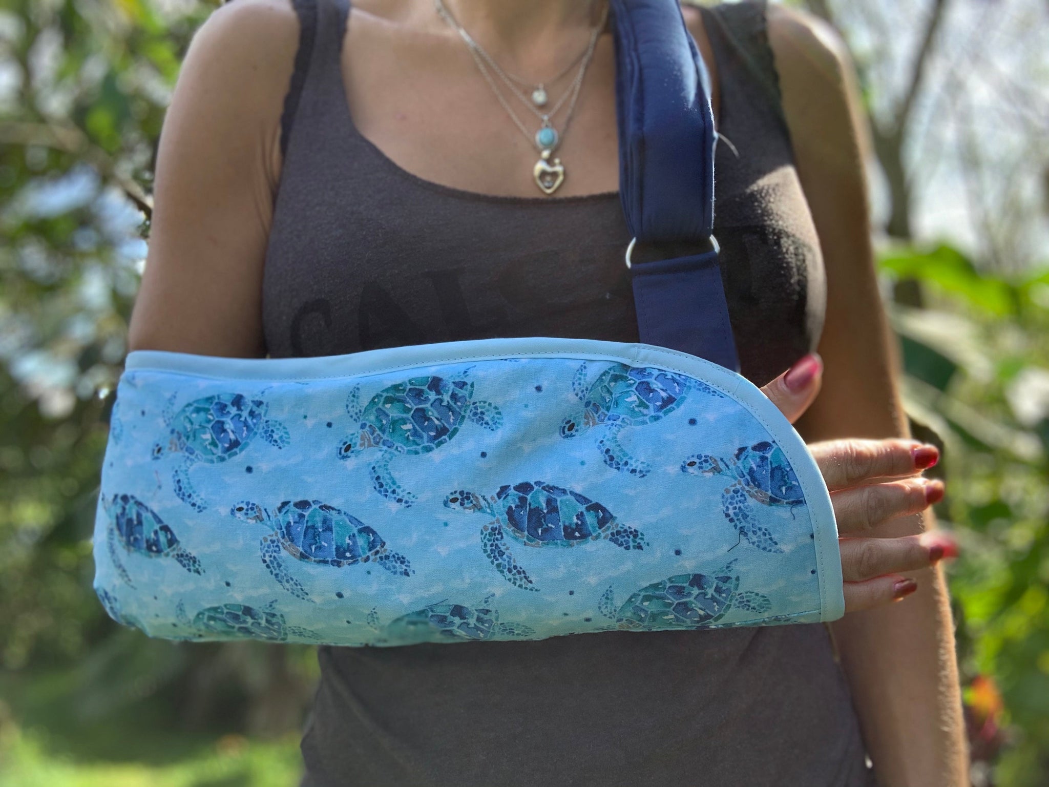 Swimming with Turtles Arm Sling – Fracture Fashionz
